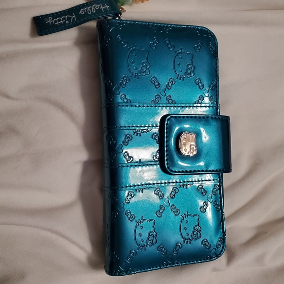Loungefly | Bags | Hello Kitty Loungefly Long Zippy Wallet Bluegreen ...
